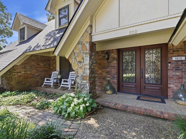 800 Silverwood Trail