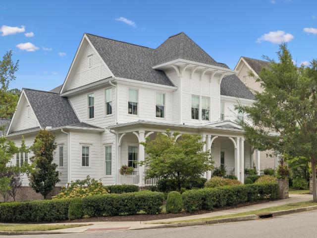 800 Stonewater Blvd