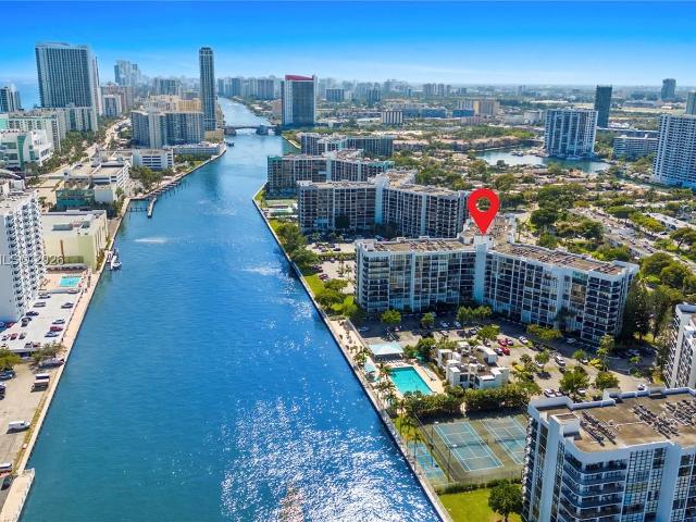 800 Parkview Dr Unit 909, Hallandale Beach, US, FL