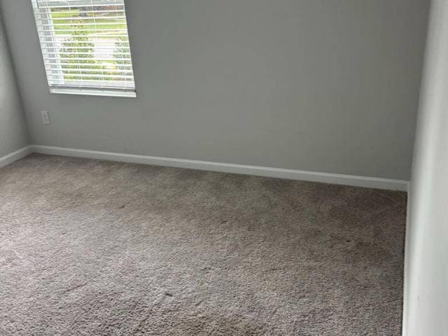 $800 | Private room | Female only|