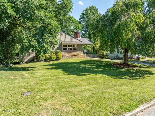 800 Prospect Avenue