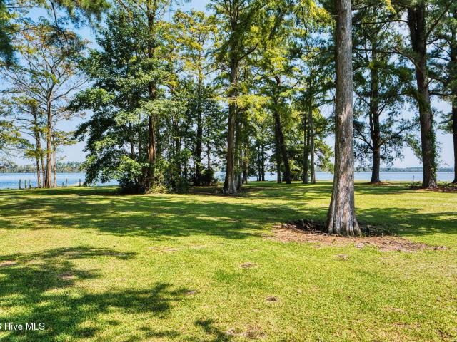 800 Rivershore Road # 1