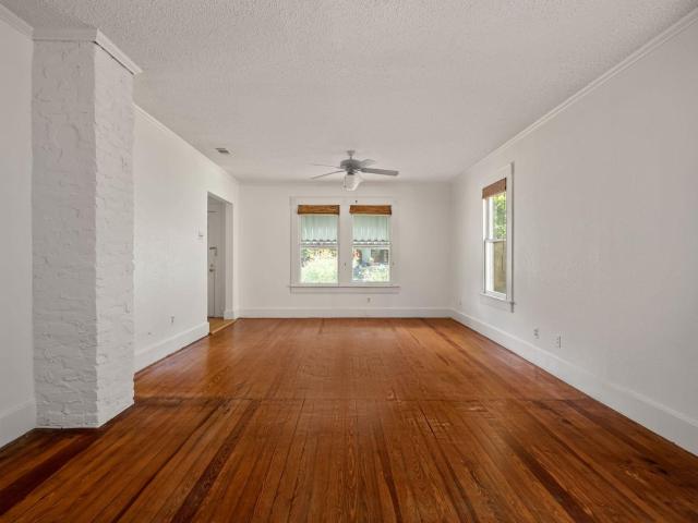 800 W Gibson St