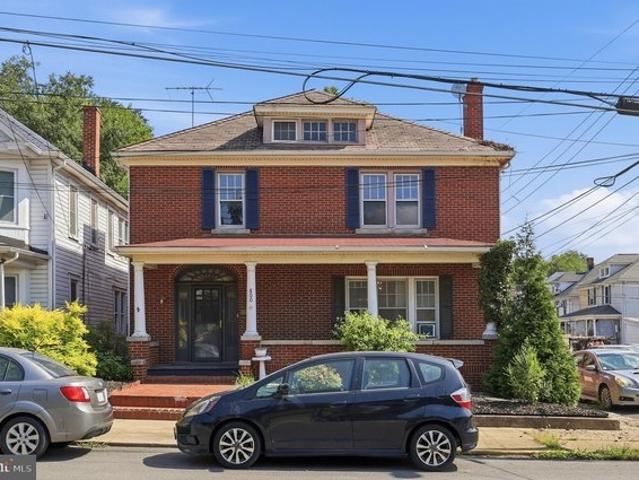 800 W King St, Martinsburg, WV 25401