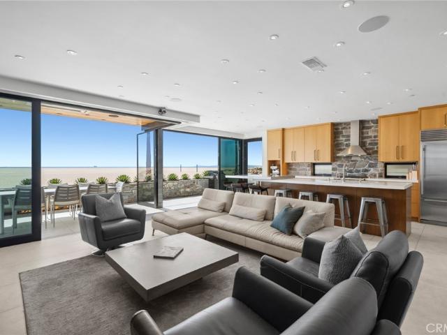 800 W Oceanfront