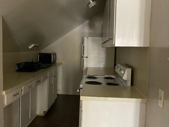 800 Travis Street Attic
