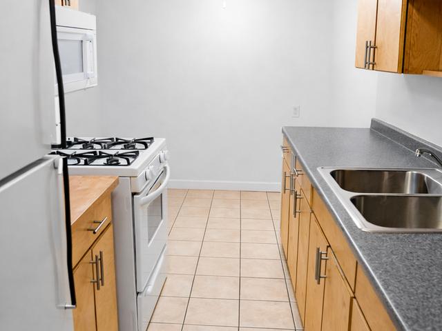 800 UNIV 2 Bedroom Apartment for Rent at 800 University Ave Se, Minneapolis, MN 55414 Marcy Holmes