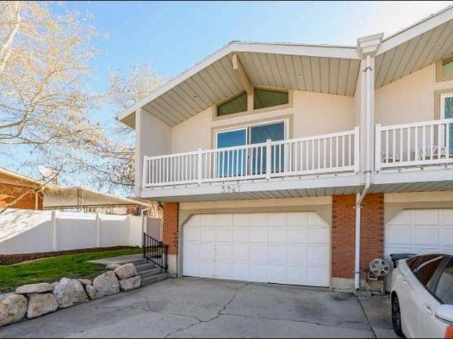 $800/Private Room or $1250/2 Bed 1 Bath in Hollady