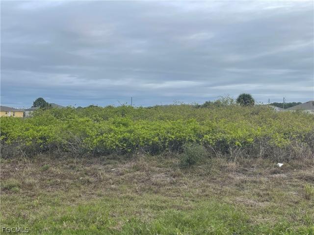 8015 Marsh Cir, LaBelle, FL 33935 | MLS #2026012 | Compass
