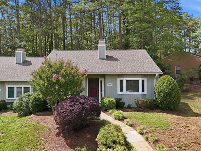 8015 Brown Bark Pl, Raleigh, NC 27615