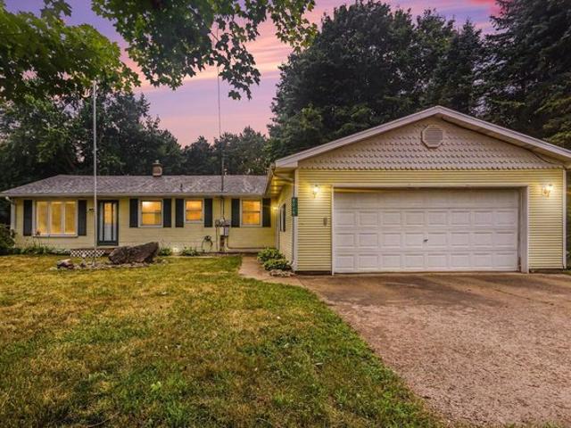 8015 Shaw Lake Rd, Middleville, MI 49333