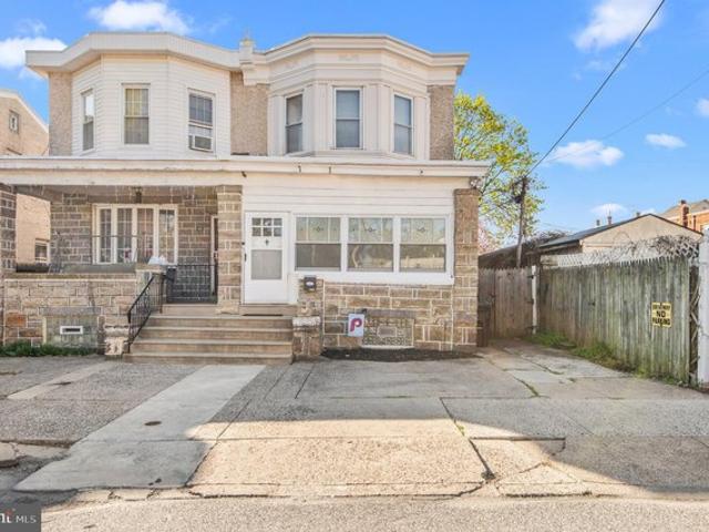 8015 Walker St, Philadelphia, PA 19136