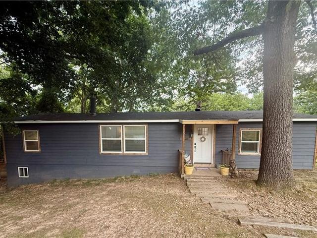8016 Cedar Ln, Rogers, AR 72756