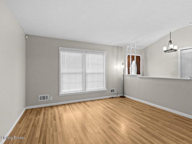 8016 Cortland Dr