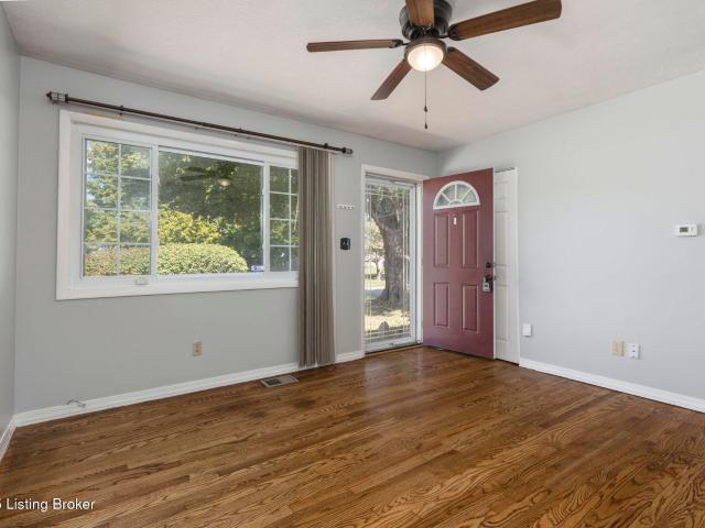 8016 Edsel Ln