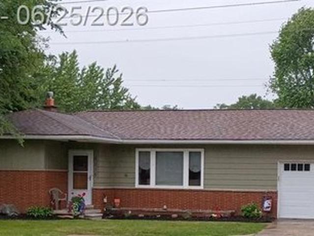 8016 Pardee Rd, Taylor, MI 48180