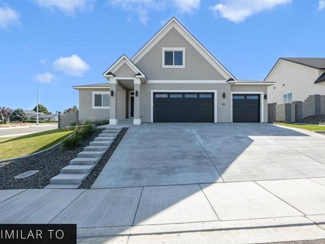 8016 W 12th Ave, Kennewick, WA 99338