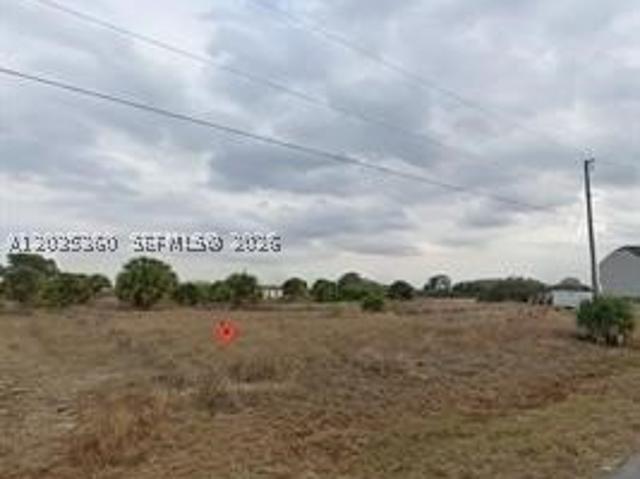 8017 Mangrove Cir, Labelle, FL 33935