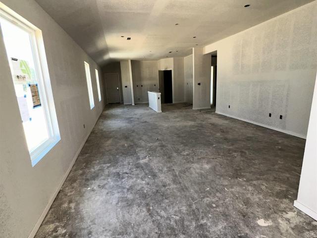 8017 Chesapeake Trail