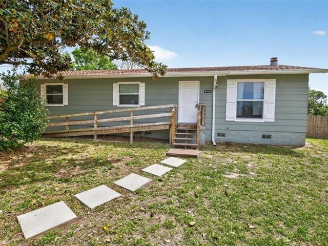 8018 Grovemont Estates Rd, Groveland, FL 34736