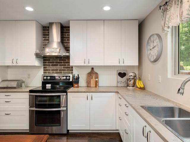 8018 Quiet Oaks Lane