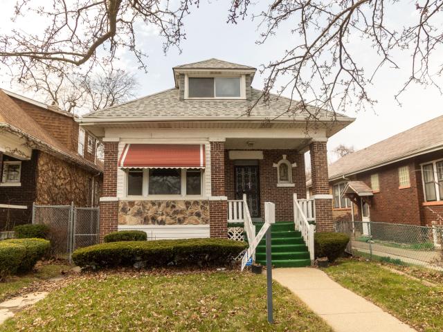 8018 S Bennett Ave, Chicago, IL 60617 | Compass