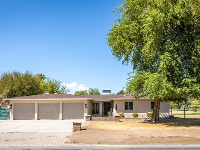 8018 W Acoma Dr, Peoria, AZ 85381