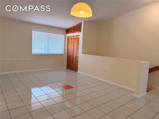 8019 Lake Dr 202, Doral, FL