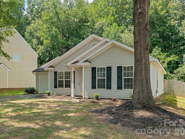 8019 Shiny Meadow Lane
