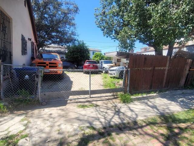 8019 Towne Ave, Los Angeles, CA 90003 | MLS #24 378 | Compass