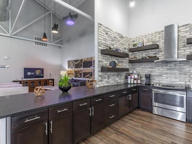 8010 Aeromedical Rd, San Antonio, TX 78235
