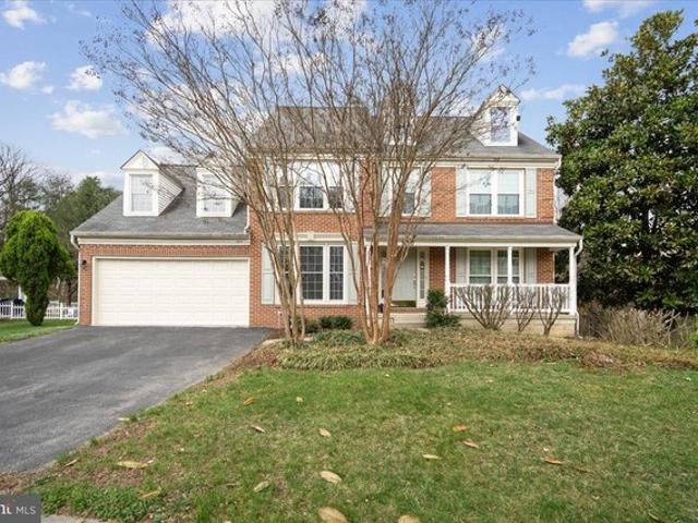 8010 Craddock Rd, Greenbelt, MD 20770