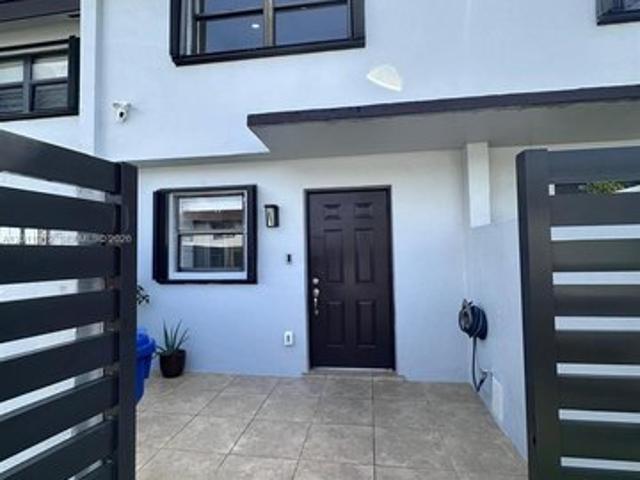 8010 SW 152nd Ave Apt 211, Miami, FL 33193