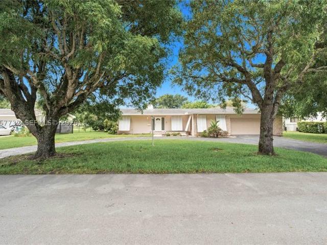 8010 SW 139th Ter, Palmetto Bay, FL 33158