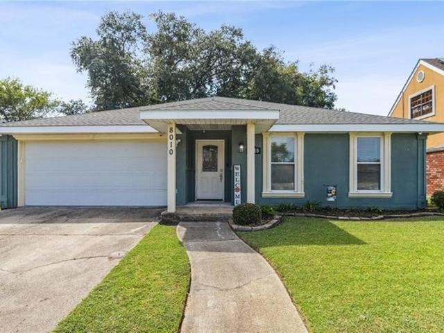 8010 Sandpiper Dr, New Orleans, LA 70128