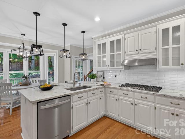 8011 Alba Court
