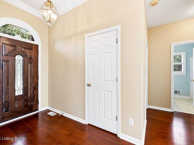 8011 Cedar Glen Ln