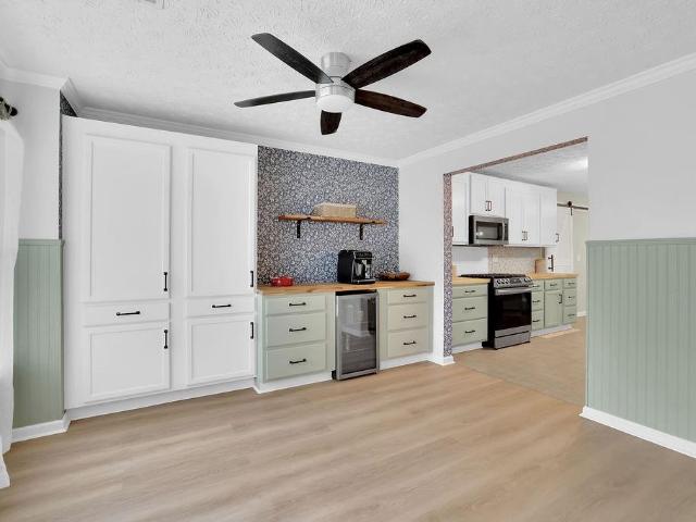 8011 Huntcliff Road