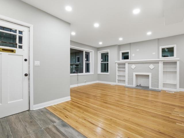 8011 S Dante Ave, Chicago, IL 60619 | MLS #12631 | Compass