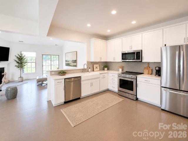 8012 Lantern Way