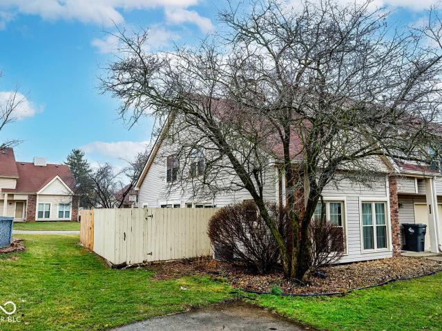 8012 Valley Farms Court