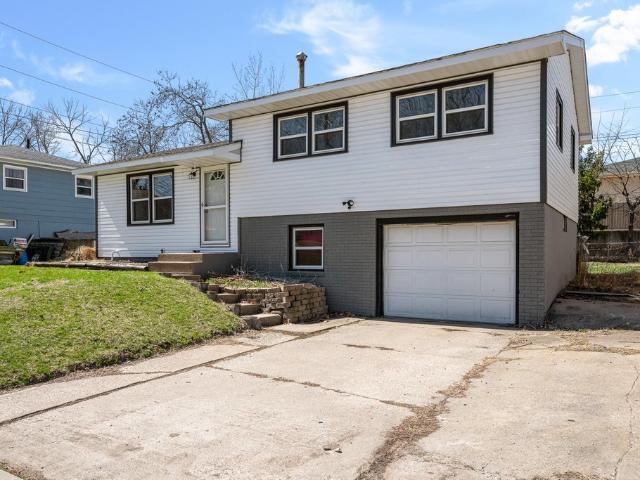8012 10TH Street W
