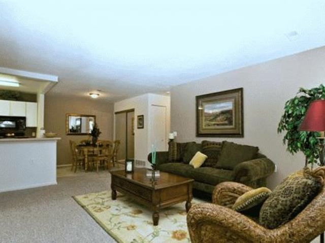 $801 / 3br 1212ft² Get Fit with Us! 3 BR Beaumont with Fitness Center