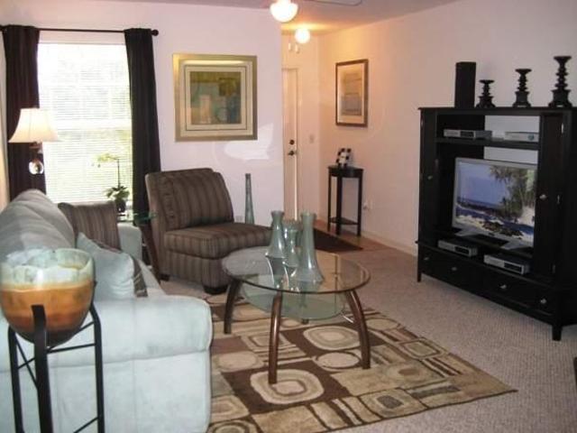 $801 / 3br 1212ft² Internet Cafe with Free WiFi Pine Club Beaumont