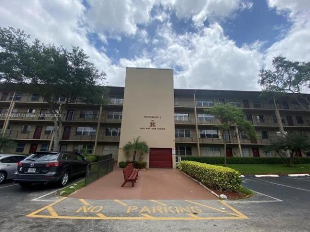 801 133rd Ter SW #211K, Pembroke Pines, FL 33027