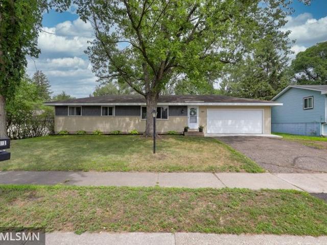 801 38th Ave, Anoka, MN 55303