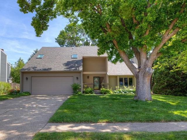 801 52nd Pl, West Des Moines, IA 50265