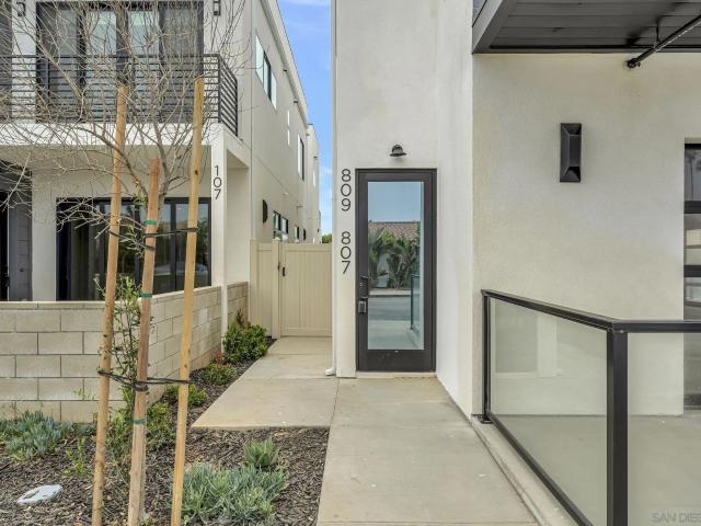 801 809 Seacoast Dr, Imperial Beach, CA 91932 | MLS #260005
