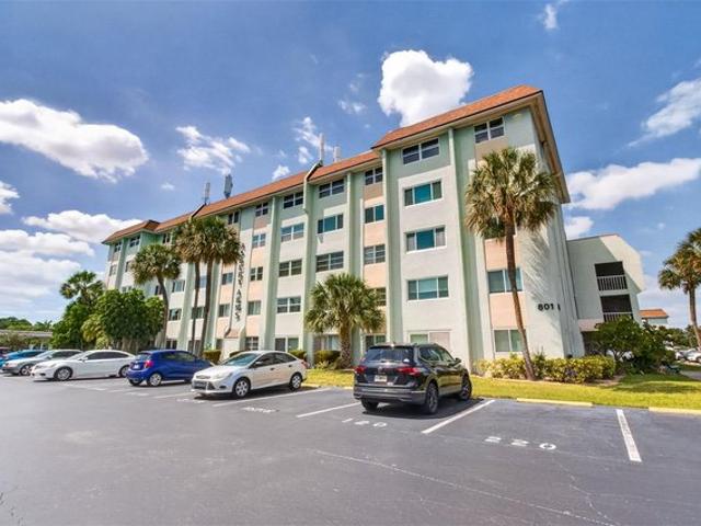 801 83rd Ave N Apt 508, Saint Petersburg, FL 33702