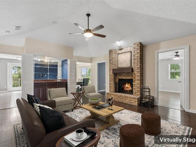 801 Country Club Place